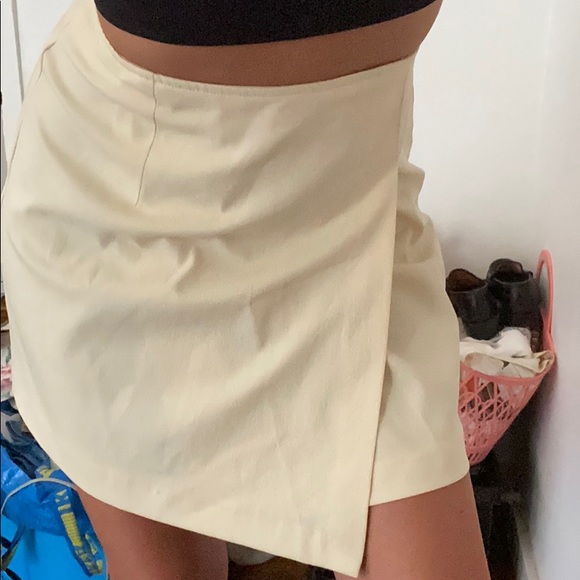 Vintage | Skirts | Vintage Light Pastel Yellow Mini Skirt 9s | Poshmark